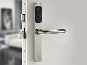 Slimme sloten voor voordeuren, poorten en lockers | Nauta.com